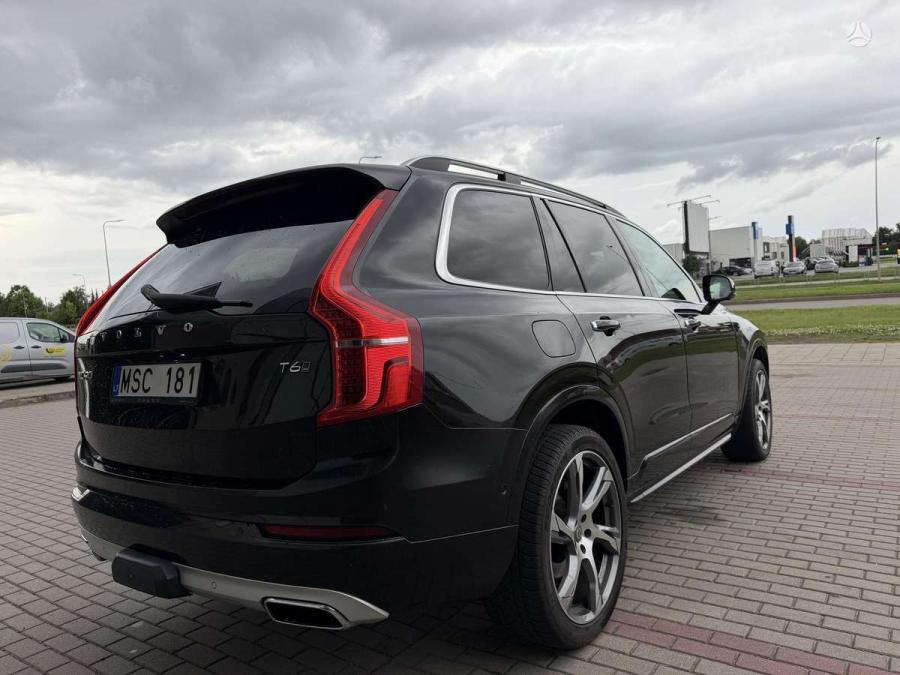 Black Volvo XC90 2016 in Kaunas, with an engine capacity of 2.00 L and mileage of 210 thousand km for 21500 €, photo 5 on AUTOMOTO.COM.LV