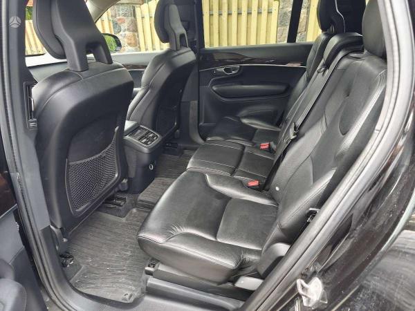 Black Volvo XC90 2016 in Klaipeda, with an engine capacity of 2.00 L and mileage of 132 thousand km for 18500 €, photo 8 on AUTOMOTO.COM.LV