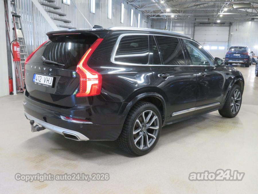 Melns Volvo XC90 2016 Tallina, ar dzinēja tilpumu 2.00 L un nobraukumu 431 tūkst. km par 13300 €, foto 3 vietnē AUTOMOTO.COM.LV