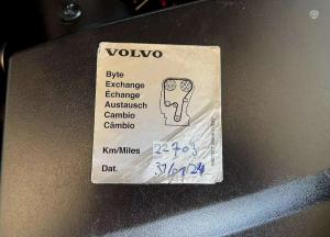 Black Volvo XC90 2016 in Utena, with an engine capacity of 1.97 L and mileage of 278 thousand km for 19350 €, photo 6 on AUTOMOTO.COM.LV