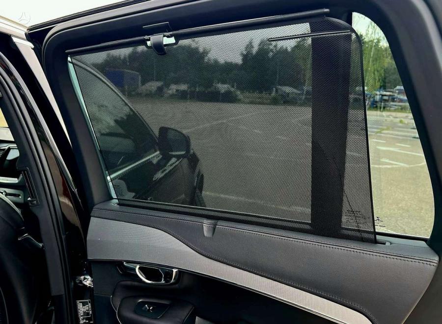 Black Volvo XC90 2016 in Utena, with an engine capacity of 1.97 L and mileage of 278 thousand km for 19350 €, photo 60 on AUTOMOTO.COM.LV