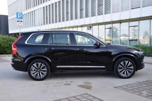 Melns Volvo XC90 2016 Viļņa, ar dzinēja tilpumu 1.97 L un nobraukumu 211 tūkst. km par 20500 €, foto 13 vietnē AUTOMOTO.COM.LV