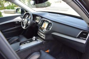 Melns Volvo XC90 2016 Viļņa, ar dzinēja tilpumu 1.97 L un nobraukumu 211 tūkst. km par 20500 €, foto 19 vietnē AUTOMOTO.COM.LV