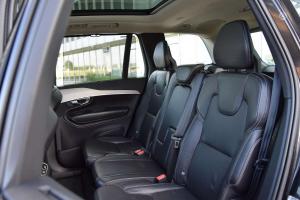 Melns Volvo XC90 2016 Viļņa, ar dzinēja tilpumu 1.97 L un nobraukumu 211 tūkst. km par 20500 €, foto 24 vietnē AUTOMOTO.COM.LV