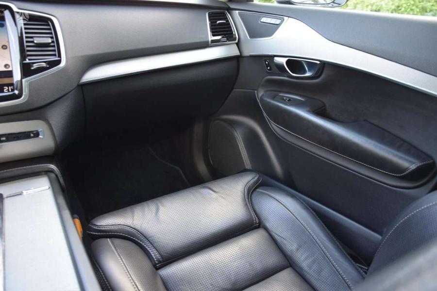 Melns Volvo XC90 2016 Viļņa, ar dzinēja tilpumu 1.97 L un nobraukumu 211 tūkst. km par 20500 €, foto 27 vietnē AUTOMOTO.COM.LV