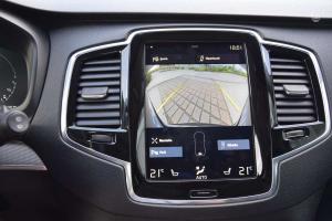 Melns Volvo XC90 2016 Viļņa, ar dzinēja tilpumu 1.97 L un nobraukumu 211 tūkst. km par 20500 €, foto 30 vietnē AUTOMOTO.COM.LV
