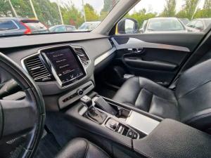 Melns Volvo XC90 2016 Jūrmala, ar dzinēja tilpumu 2.00 L un nobraukumu 297 tūkst. km par 17750 €, foto 6 vietnē AUTOMOTO.COM.LV