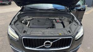 Black Volvo XC90 2016 in Ukmerge, with an engine capacity of 1.97 L and mileage of 253 thousand km for 13499 €, photo 4 on AUTOMOTO.COM.LV