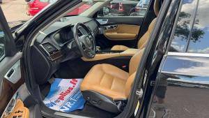 Black Volvo XC90 2016 in Ukmerge, with an engine capacity of 1.97 L and mileage of 253 thousand km for 13499 €, photo 13 on AUTOMOTO.COM.LV