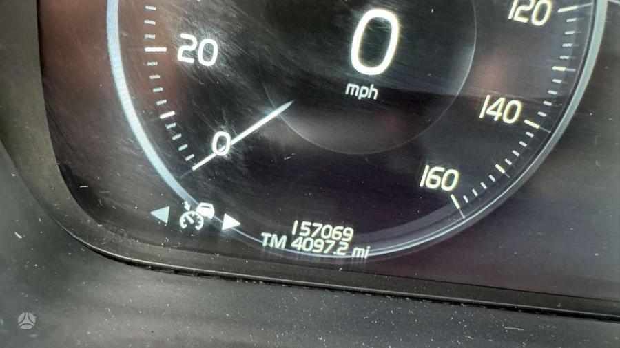 Black Volvo XC90 2016 in Ukmerge, with an engine capacity of 1.97 L and mileage of 253 thousand km for 13499 €, photo 19 on AUTOMOTO.COM.LV