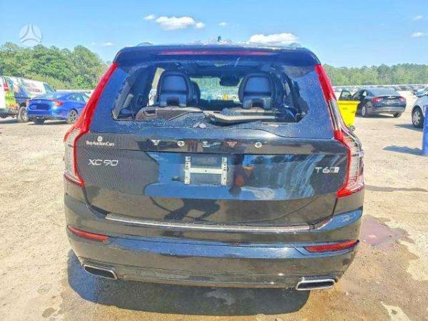 Black Volvo XC90 2016 in Siauliai, with an engine capacity of 1.97 L and mileage of 300 thousand km for 7500 €, photo 6 on AUTOMOTO.COM.LV