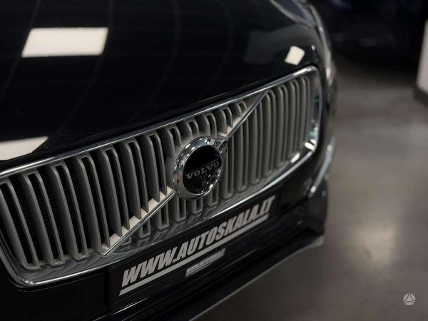 Black Volvo XC90 2016 in Klaipeda, with an engine capacity of 1.97 L and mileage of 169 thousand km for 23950 €, photo 8 on AUTOMOTO.COM.LV