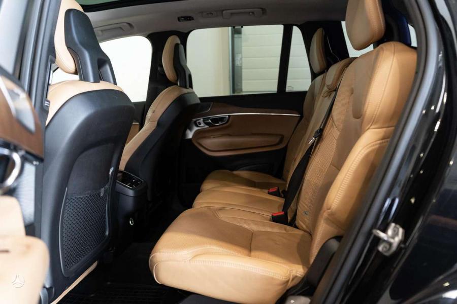 Black Volvo XC90 2016 in Vilnius, with an engine capacity of 1.97 L and mileage of 145 thousand km for 20700 €, photo 20 on AUTOMOTO.COM.LV