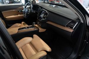 Black Volvo XC90 2016 in Vilnius, with an engine capacity of 1.97 L and mileage of 145 thousand km for 20700 €, photo 24 on AUTOMOTO.COM.LV