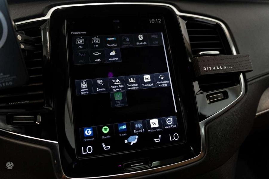 Black Volvo XC90 2016 in Vilnius, with an engine capacity of 1.97 L and mileage of 145 thousand km for 20700 €, photo 33 on AUTOMOTO.COM.LV