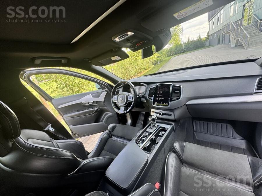 Black Volvo XC90 2016 in Jekabpils, with an engine capacity of 2.00 L and mileage of 204 thousand km for 21400 €, photo 7 on AUTOMOTO.COM.LV