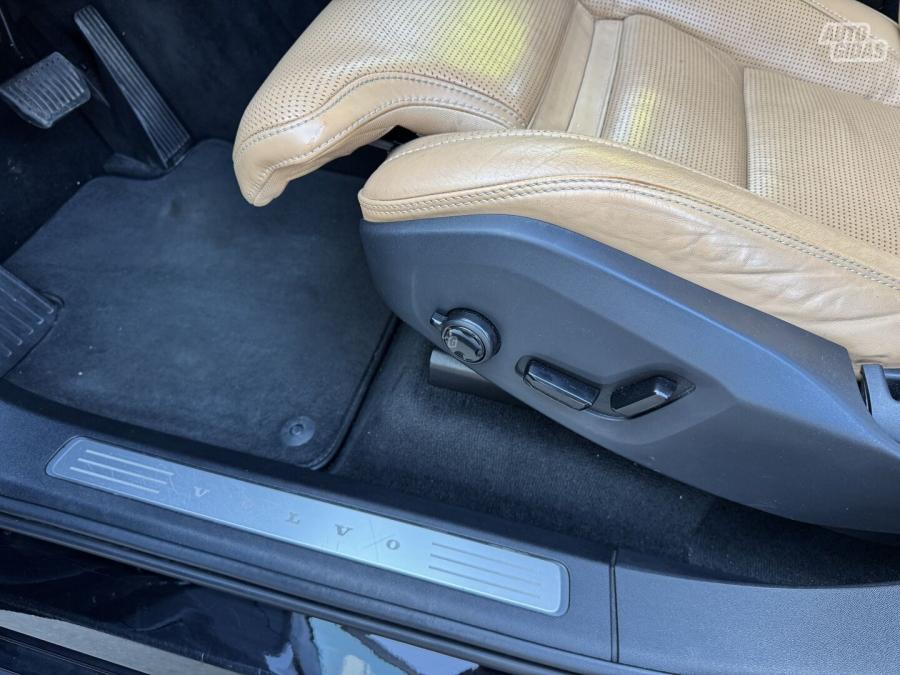 Melns Volvo XC90 2016 Kauņa, ar dzinēja tilpumu 2.00 L un nobraukumu 311 tūkst. km par 22400 €, foto 13 vietnē AUTOMOTO.COM.LV