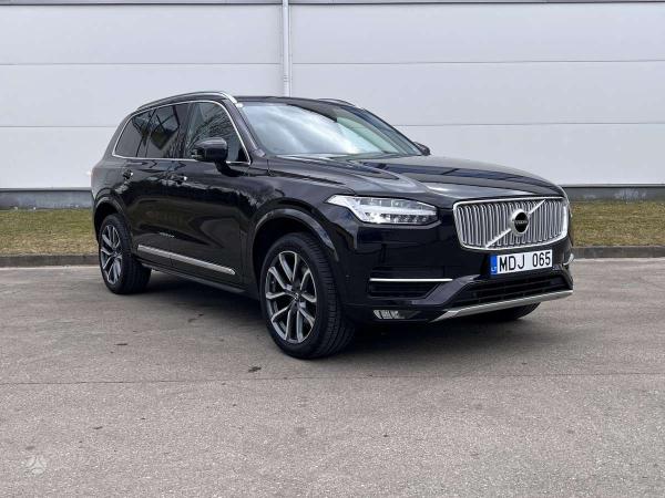 Black Volvo XC90 2016 in Kaunas, with an engine capacity of 1.97 L and mileage of 283 thousand km for 18400 €, photo 3 on AUTOMOTO.COM.LV