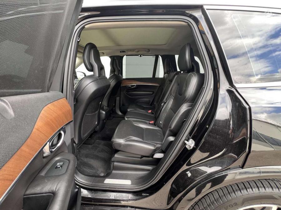 Melns Volvo XC90 2016 Kauņa, ar dzinēja tilpumu 1.97 L un nobraukumu 283 tūkst. km par 18400 €, foto 19 vietnē AUTOMOTO.COM.LV