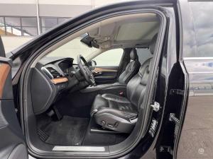 Melns Volvo XC90 2016 Kauņa, ar dzinēja tilpumu 1.97 L un nobraukumu 283 tūkst. km par 18400 €, foto 23 vietnē AUTOMOTO.COM.LV