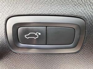 Melns Volvo XC90 2016 Kauņa, ar dzinēja tilpumu 1.97 L un nobraukumu 283 tūkst. km par 18400 €, foto 28 vietnē AUTOMOTO.COM.LV
