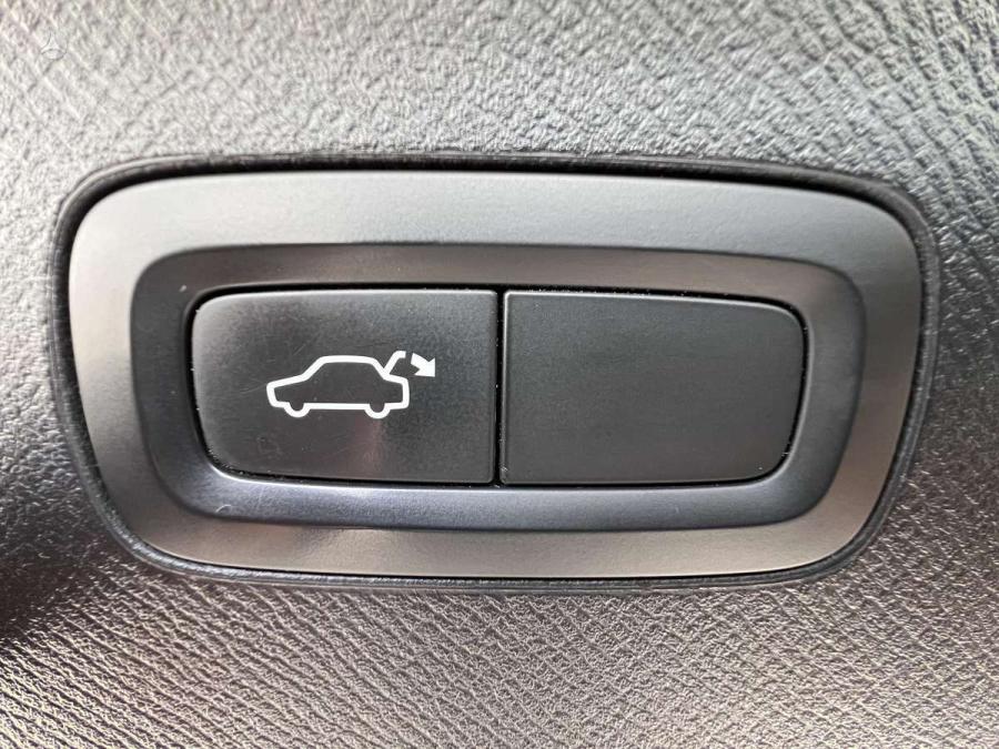 Melns Volvo XC90 2016 Kauņa, ar dzinēja tilpumu 1.97 L un nobraukumu 283 tūkst. km par 18400 €, foto 28 vietnē AUTOMOTO.COM.LV