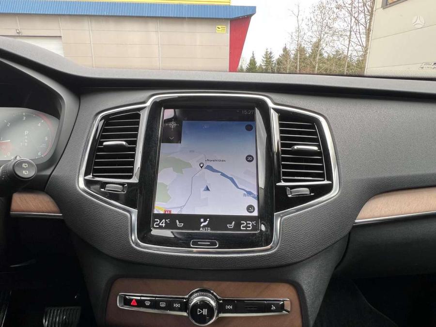 Melns Volvo XC90 2016 Kauņa, ar dzinēja tilpumu 1.97 L un nobraukumu 283 tūkst. km par 18400 €, foto 29 vietnē AUTOMOTO.COM.LV
