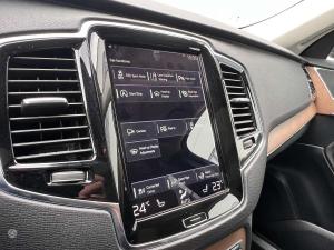 Melns Volvo XC90 2016 Kauņa, ar dzinēja tilpumu 1.97 L un nobraukumu 283 tūkst. km par 18400 €, foto 32 vietnē AUTOMOTO.COM.LV