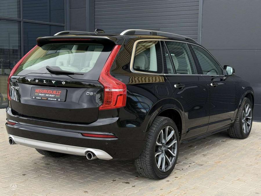Black Volvo XC90 2016 in Vilnius, with an engine capacity of 1.97 L and mileage of 182 thousand km for 24499 €, photo 6 on AUTOMOTO.COM.LV