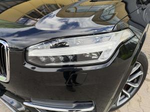Black Volvo XC90 2016 in Vilnius, with an engine capacity of 1.97 L and mileage of 182 thousand km for 24499 €, photo 10 on AUTOMOTO.COM.LV