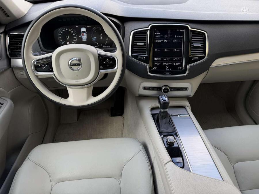 Black Volvo XC90 2016 in Vilnius, with an engine capacity of 1.97 L and mileage of 182 thousand km for 24499 €, photo 11 on AUTOMOTO.COM.LV