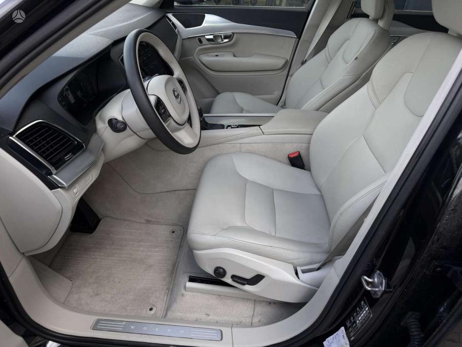 Black Volvo XC90 2016 in Vilnius, with an engine capacity of 1.97 L and mileage of 182 thousand km for 24499 €, photo 12 on AUTOMOTO.COM.LV