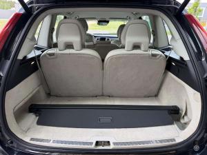 Black Volvo XC90 2016 in Vilnius, with an engine capacity of 1.97 L and mileage of 182 thousand km for 24499 €, photo 15 on AUTOMOTO.COM.LV