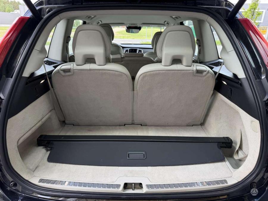 Black Volvo XC90 2016 in Vilnius, with an engine capacity of 1.97 L and mileage of 182 thousand km for 24499 €, photo 15 on AUTOMOTO.COM.LV