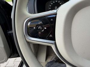 Black Volvo XC90 2016 in Vilnius, with an engine capacity of 1.97 L and mileage of 182 thousand km for 24499 €, photo 23 on AUTOMOTO.COM.LV