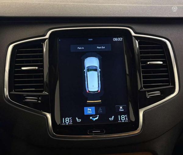 Black Volvo XC90 2016 in Marijampole, with an engine capacity of 1.97 L and mileage of 193 thousand km for 20850 €, photo 9 on AUTOMOTO.COM.LV