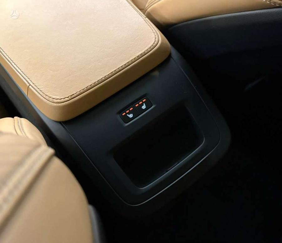 Melns Volvo XC90 2016 Marijampole, ar dzinēja tilpumu 1.97 L un nobraukumu 193 tūkst. km par 20850 €, foto 21 vietnē AUTOMOTO.COM.LV