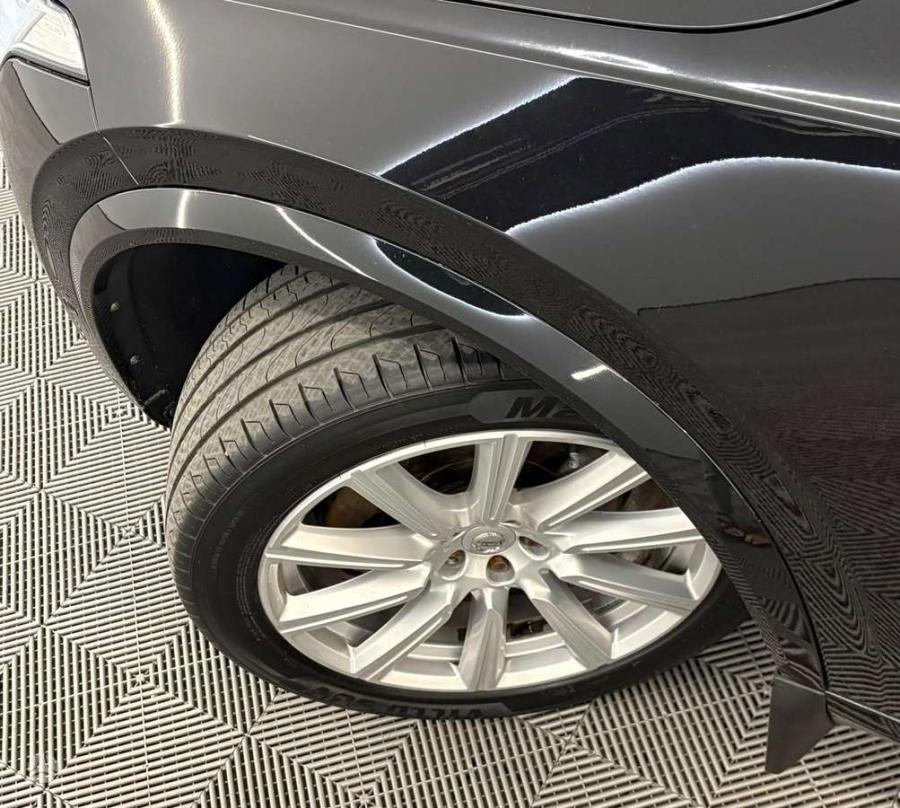 Melns Volvo XC90 2016 Marijampole, ar dzinēja tilpumu 1.97 L un nobraukumu 193 tūkst. km par 20850 €, foto 25 vietnē AUTOMOTO.COM.LV