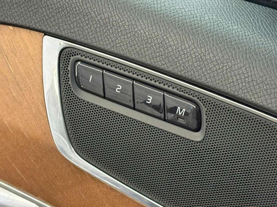 Melns Volvo XC90 2016 Marijampole, ar dzinēja tilpumu 1.97 L un nobraukumu 193 tūkst. km par 20850 €, foto 27 vietnē AUTOMOTO.COM.LV