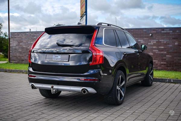 Black Volvo XC90 2016 in Marijampole, with an engine capacity of 1.97 L and mileage of 293 thousand km for 14950 €, photo 9 on AUTOMOTO.COM.LV