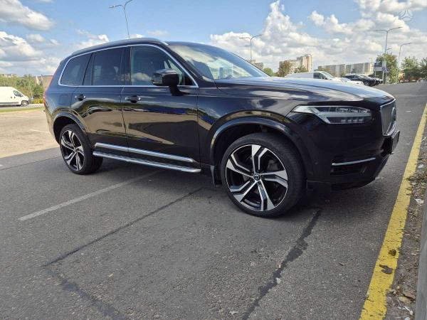 Black Volvo XC90 2016 in Vilnius, with an engine capacity of 1.97 L and mileage of 295 thousand km for 20900 €, photo 3 on AUTOMOTO.COM.LV