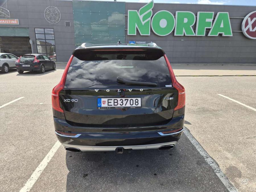 Melns Volvo XC90 2016 Viļņa, ar dzinēja tilpumu 1.97 L un nobraukumu 295 tūkst. km par 20900 €, foto 6 vietnē AUTOMOTO.COM.LV