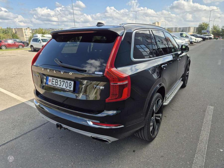 Melns Volvo XC90 2016 Viļņa, ar dzinēja tilpumu 1.97 L un nobraukumu 295 tūkst. km par 20900 €, foto 7 vietnē AUTOMOTO.COM.LV