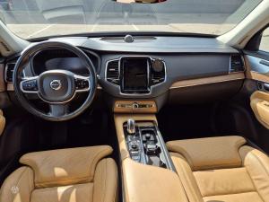 Melns Volvo XC90 2016 Viļņa, ar dzinēja tilpumu 1.97 L un nobraukumu 295 tūkst. km par 20900 €, foto 15 vietnē AUTOMOTO.COM.LV
