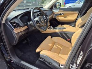 Melns Volvo XC90 2016 Viļņa, ar dzinēja tilpumu 1.97 L un nobraukumu 295 tūkst. km par 20900 €, foto 19 vietnē AUTOMOTO.COM.LV