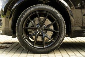 Black Volvo XC90 2016 in Ukmerge, with an engine capacity of 1.97 L and mileage of 203 thousand km for 17800 €, photo 11 on AUTOMOTO.COM.LV
