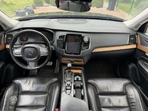 Black Volvo XC90 2016 in Klaipeda, with an engine capacity of 1.97 L and mileage of 274 thousand km for 16900 €, photo 8 on AUTOMOTO.COM.LV