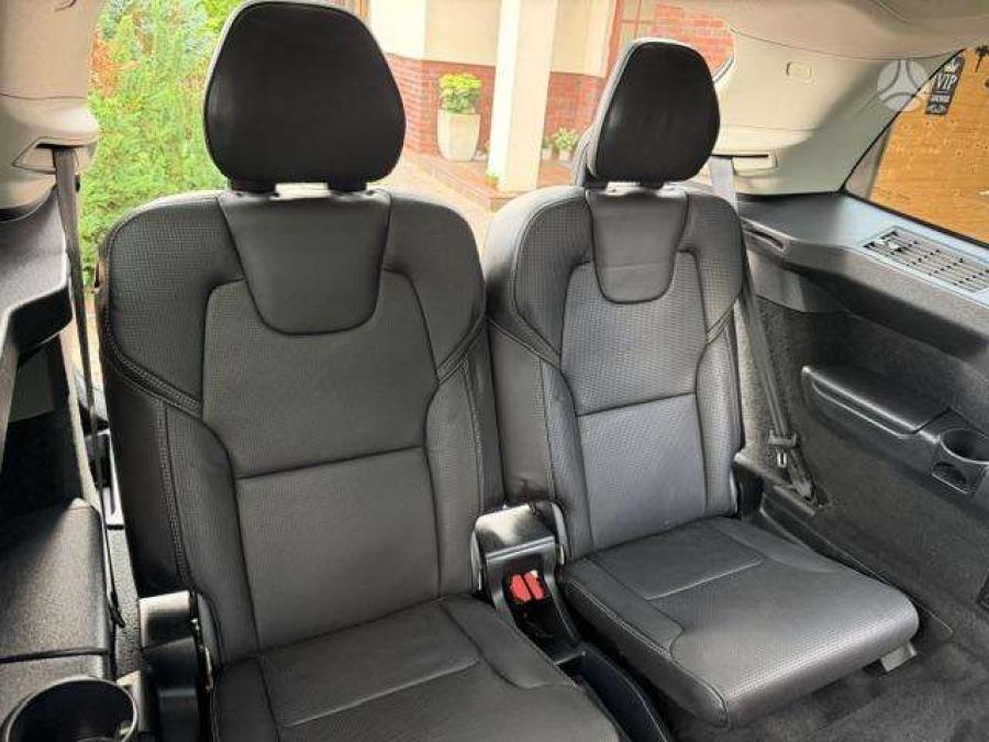 Black Volvo XC90 2016 in Klaipeda, with an engine capacity of 1.97 L and mileage of 274 thousand km for 16900 €, photo 16 on AUTOMOTO.COM.LV