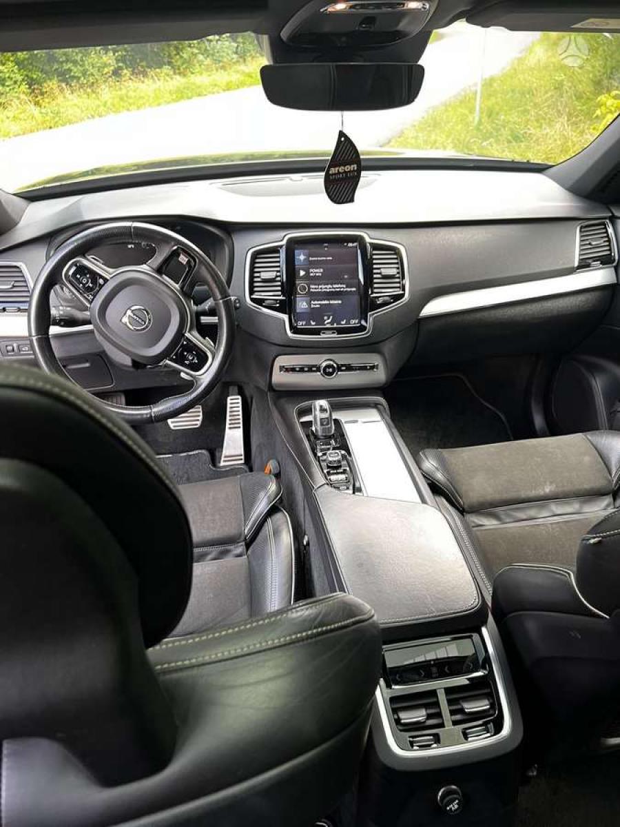 Black Volvo XC90 2016 in Klaipeda, with an engine capacity of 2.00 L and mileage of 247 thousand km for 17000 €, photo 12 on AUTOMOTO.COM.LV