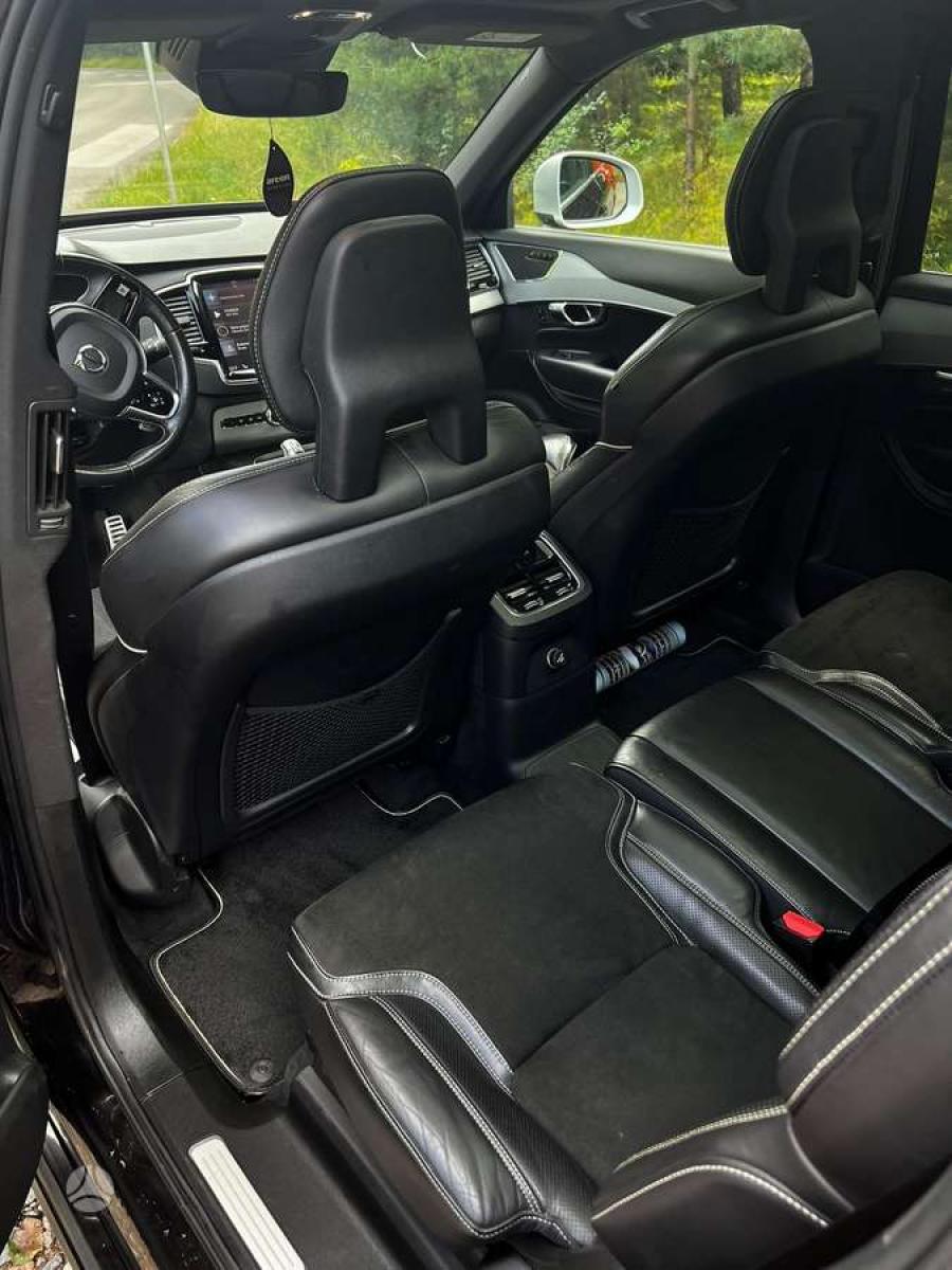 Black Volvo XC90 2016 in Klaipeda, with an engine capacity of 2.00 L and mileage of 247 thousand km for 17000 €, photo 14 on AUTOMOTO.COM.LV